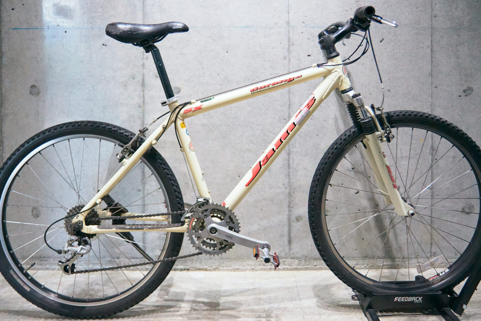 30年近く経っても色褪せないタフで男前なJamis Durango SXが入庫！ - SENSHA Bicycle